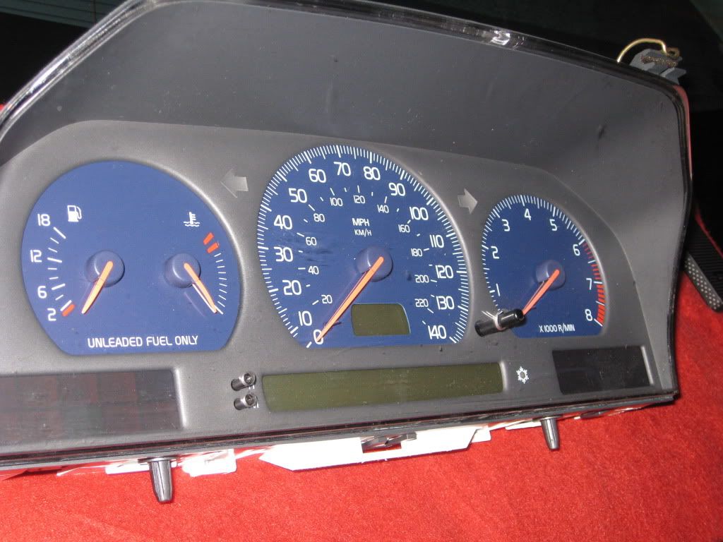 1998 V70R Blue Cluster and 2002 S60 T5 Blue Injectors | SwedeSpeed ...